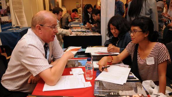 Find a UK education agent | British Council